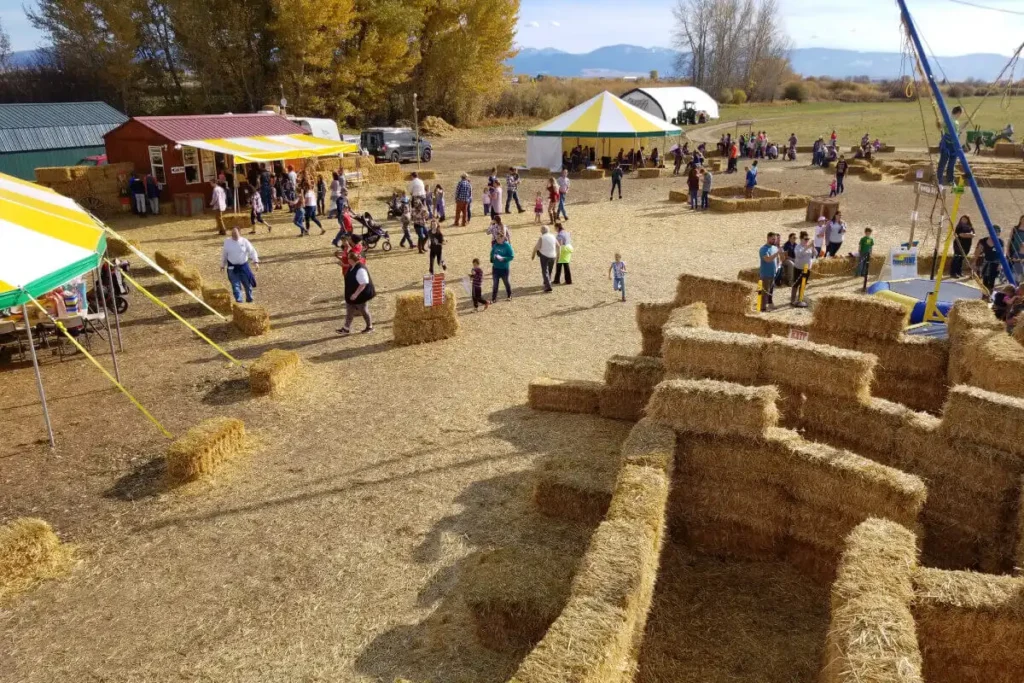 Bozeman Hay Bale Maze: Perfect For A Day Out - Happy Mazes